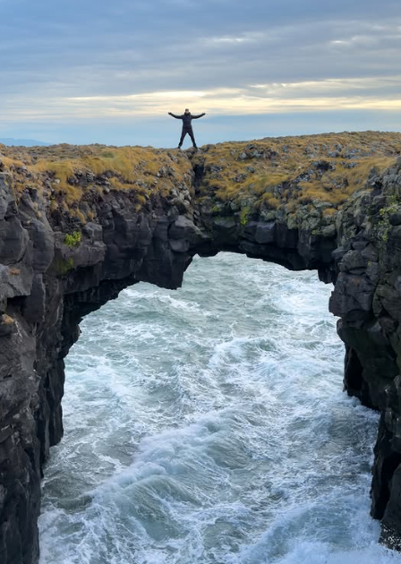 Iceland Air’s “Bad Photographer Contest” is Shattering the Monotonous ...