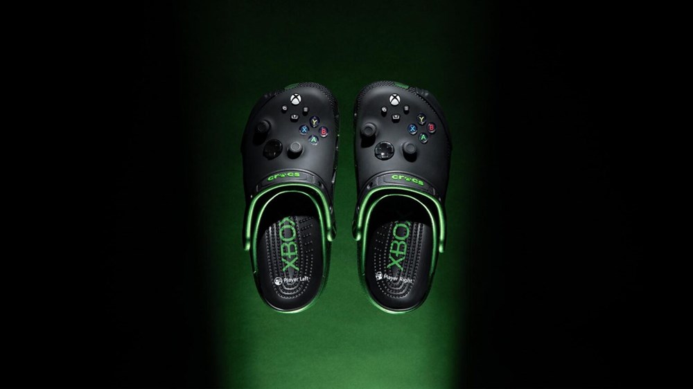 The New Xbox Crocs Are A Thing That I Need On My Feet - Geek Universe ...