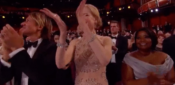Nicole Kidman Doesn't Know How to Clap - FAIL Blog - Funny Fails