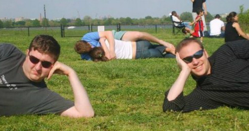 20 Couples Who FAILed to Consider Others Around Them When They Couldn't ...