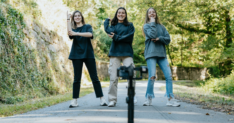 'We can NOT be the new adults': Embarrassing comment section has Gen Z ...