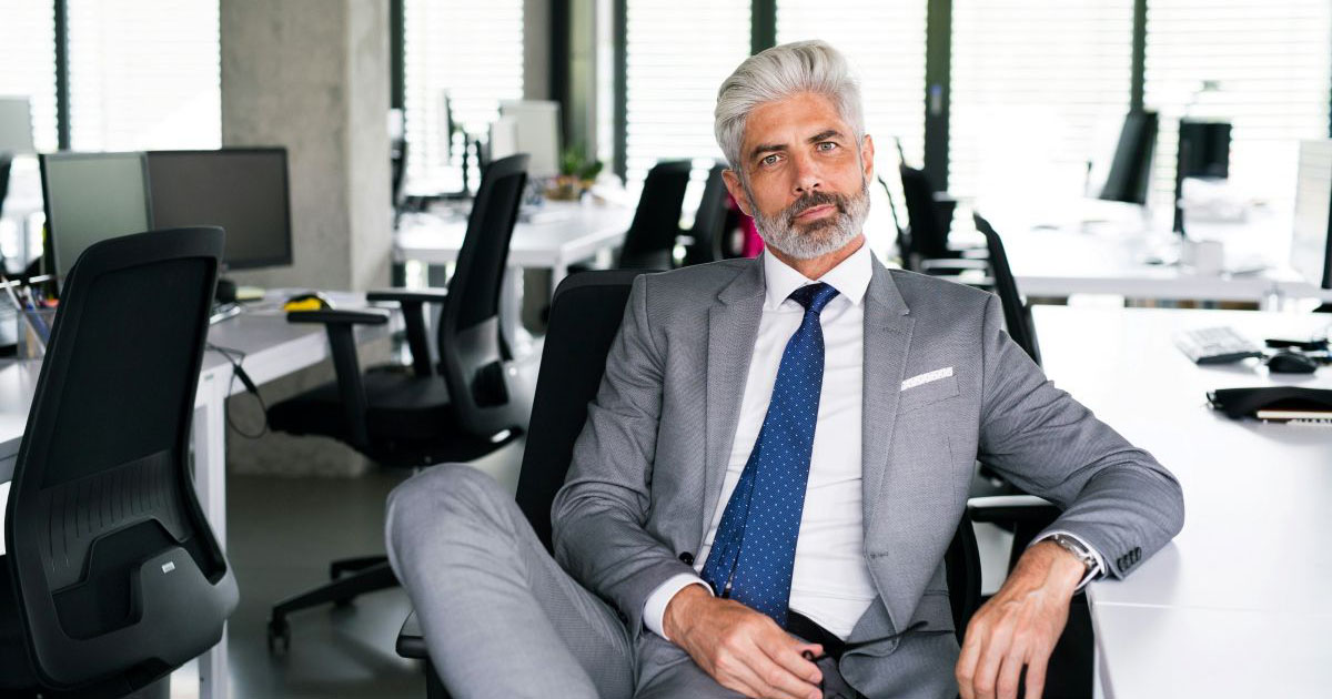 Employee asks manager to repeat himself during virtual meeting, manager screams "NO!" at him ...