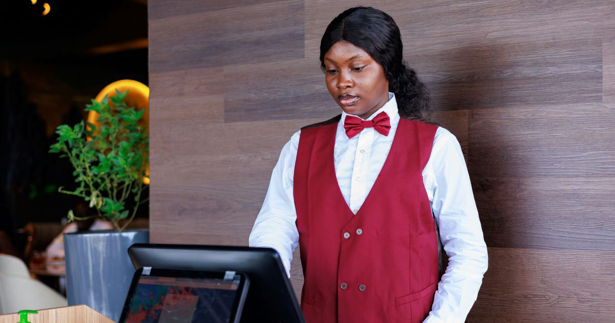 23-year-old refuses to give her 50-year-old coworker a ride home from ...
