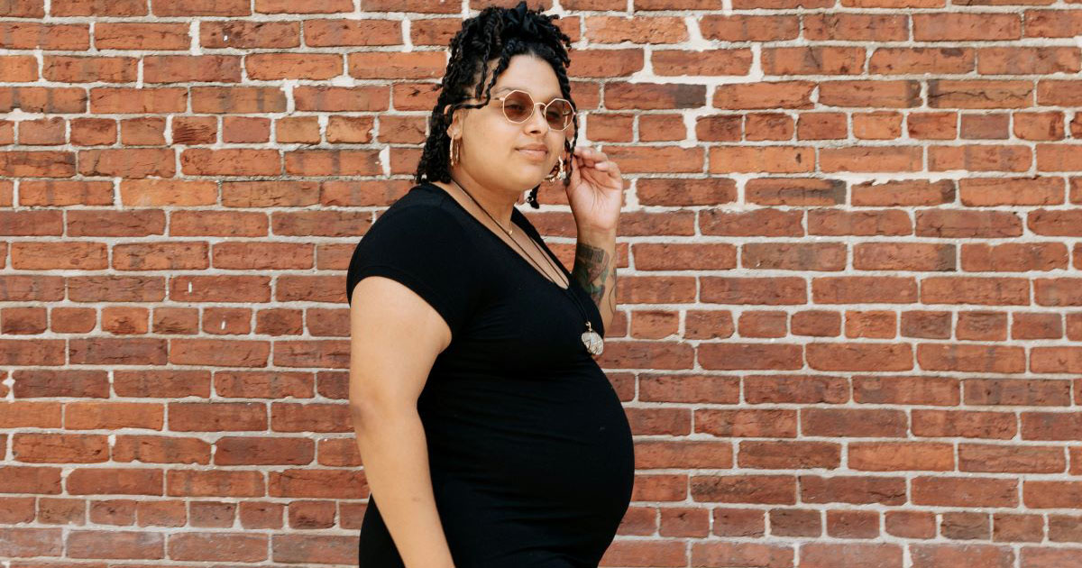 Expecting mom refuses to tell her friend of 10 years her baby's name ...