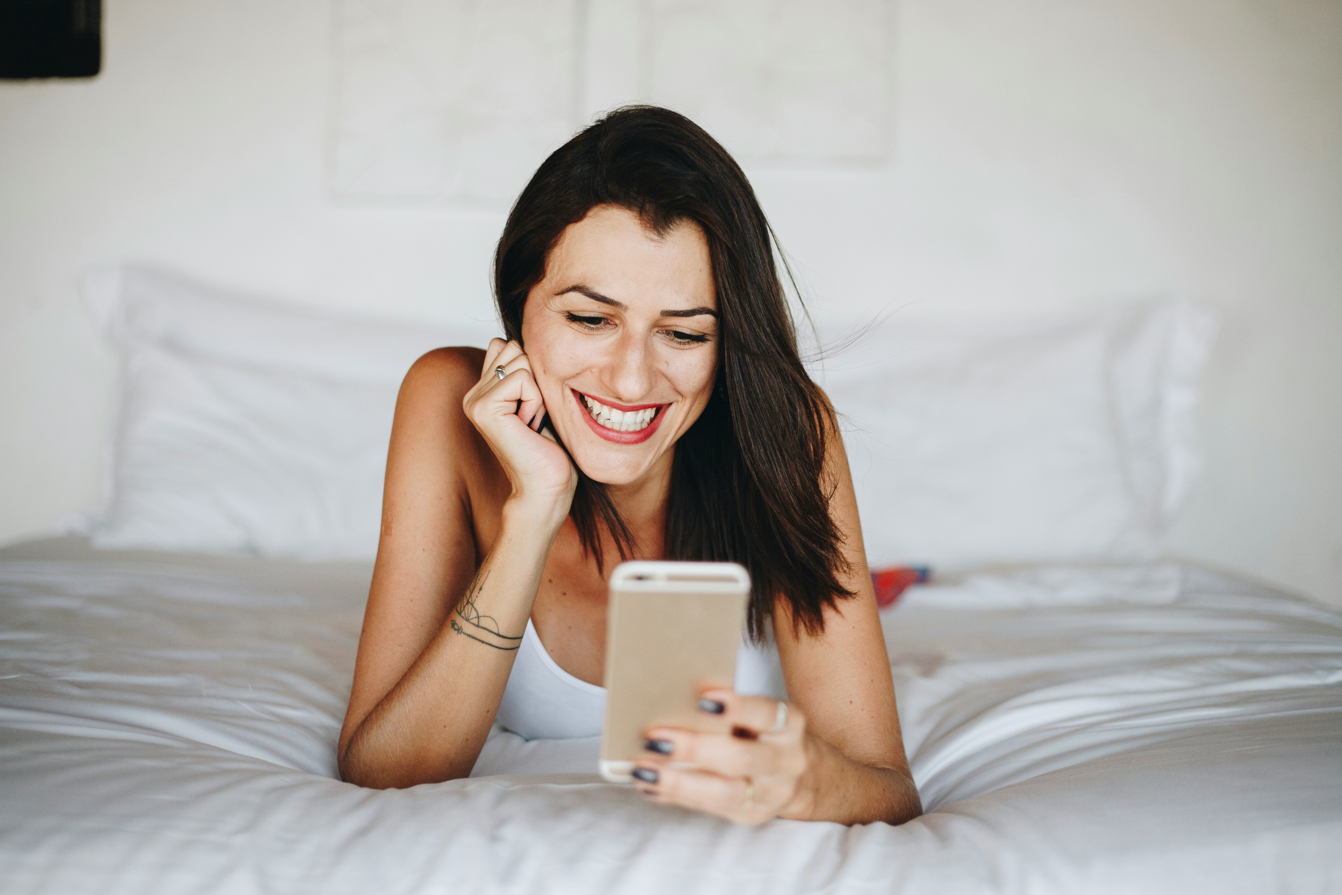 Partner tries to introduce ChatGPT boyfriend 'Asher' to family, kicks out guests after they ...