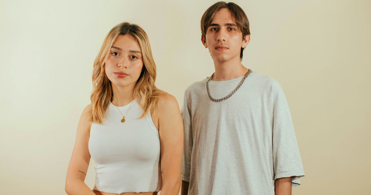 Mom pressures 16-year-old son to see his 16-year-old stepsister as his ...