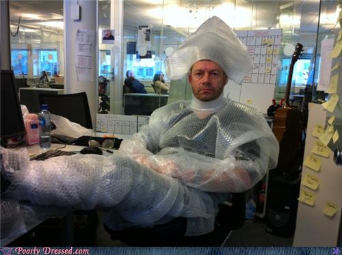 Poorly Dressed - bubble wrap - fashion fail - Cheezburger