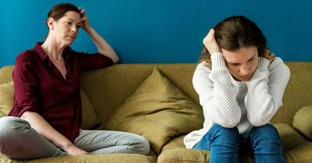 Mom insists her 20-year-old daughter living at home share her finances ...