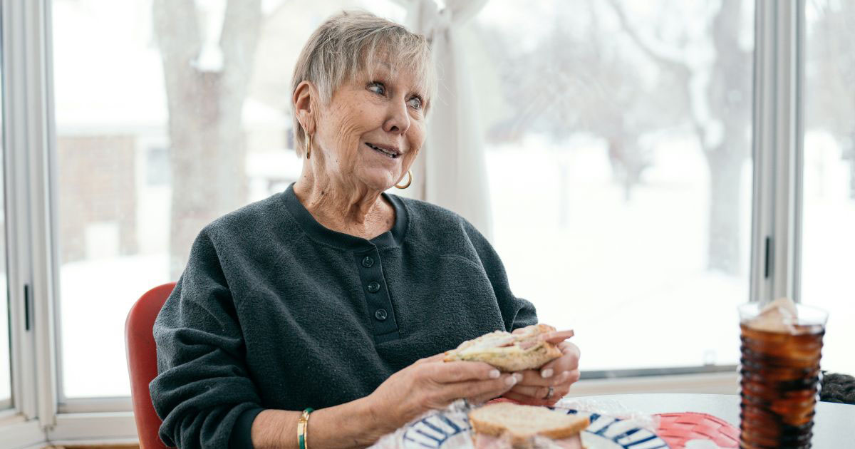 Mother-in-law insists her daughter-in-law use the gift cards she gave ...