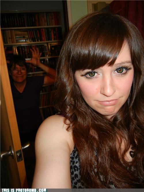 The Dangers of Awkward Self-Portraits - Photobombs - photobomb that guy