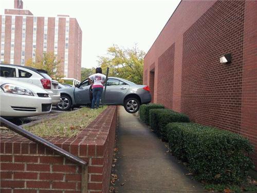 How To Change A Tire FAIL - FAIL Nation - Vintage FAILs of the Epic Variety