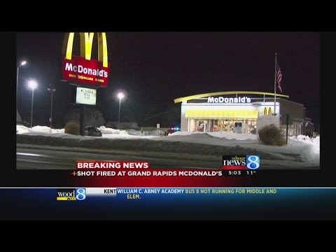 There is No Rage Like a Customer With a Wrong Fast Food Order - FAIL ...