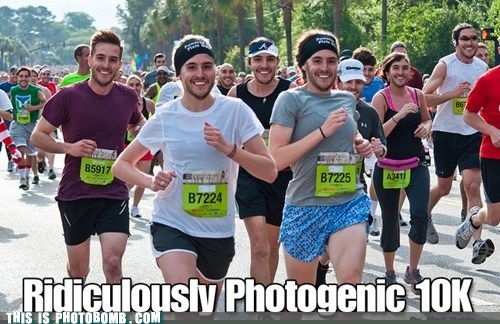 He Always Wins - Photobombs - photobomb that guy