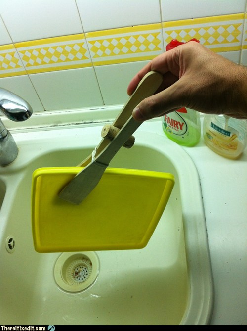 There, I Fixed It - spatula - white trash repairs - Cheezburger