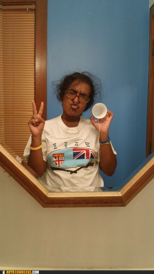 String-Cup Phone Poortrait - Autocowrecks - Funny Collection of FAIL ...