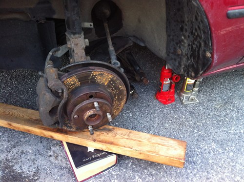 FAIL Blog - car jack - Epic FAILs funny videos - Funny Fails - Cheezburger