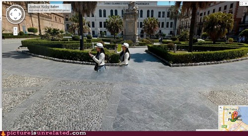 Ghost Twins Spotted in Italy - Picture Is Unrelated - Funny Picture ...