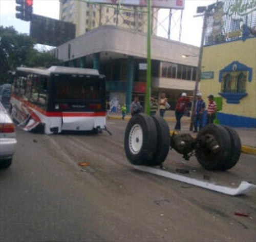 The Wheels on the Bus Go KLUNK KLUNK KACHUNK - FAIL Nation - Vintage ...