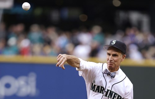 Bill Nye Throws a Scientifically Accurate First Pitch - WIN! - epic win ...