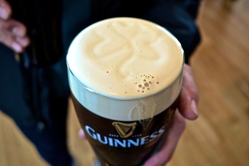 Now That's a Pint Poured With Skill - After 12 - funny pictures, party ...