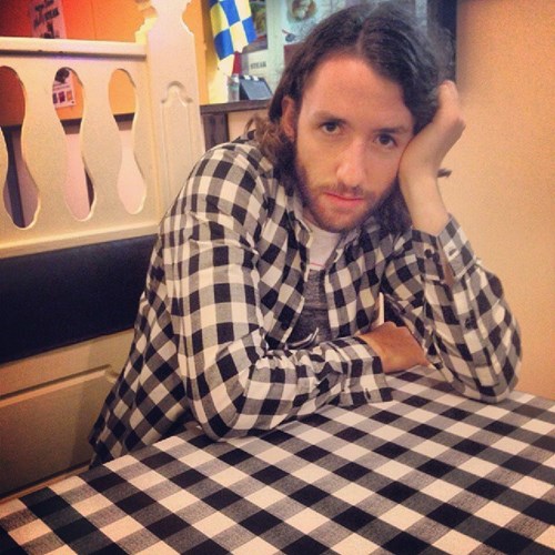Restaurant Camouflage - Poorly Dressed - fashion fail