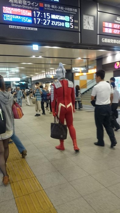 Maybe That's His Work Uniform - Poorly Dressed - fashion fail
