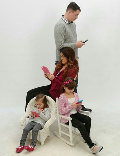 If They're Texting Each Other, Does it Still Count as Family Time ...