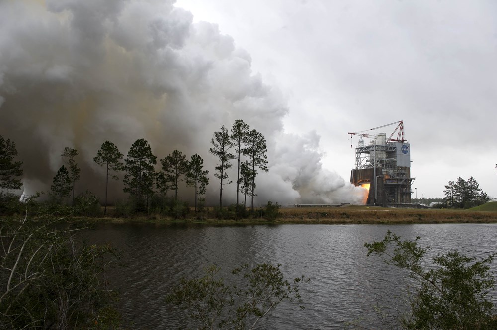 NASA Successfully Tested the Rocket Engine That Might Take Humans to ...